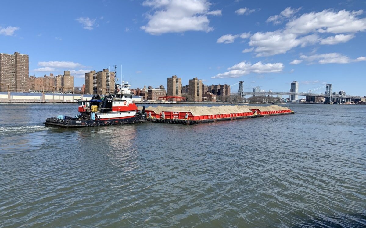 Wall Street to Astoria Ferry Guide | Self-Guided Tour - Turnstile Tours